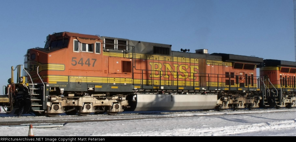 BNSF 5447